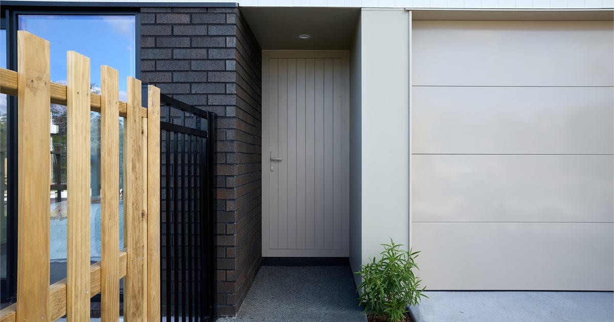 Opposites attract | Vantage Windows & Doors